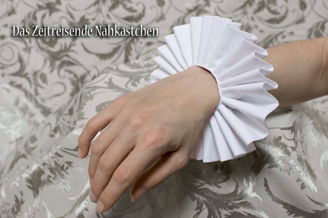 Elizabethan Wrist Ruffs, Renaissance, Tudor, Cosplay - Etsy UK