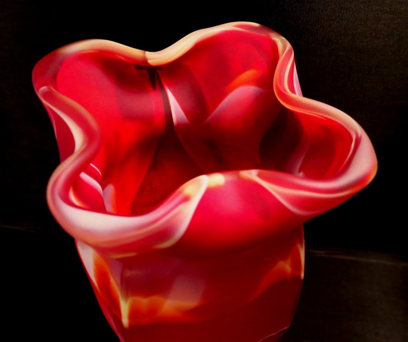 Vintage Satin Finished Red Slag Glass Vase! - Etsy