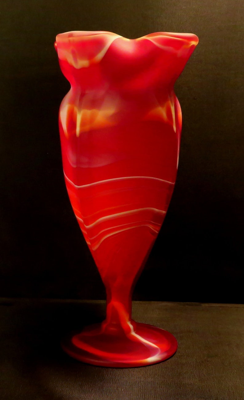 Vintage Satin Finished Red Slag Glass Vase! - Etsy