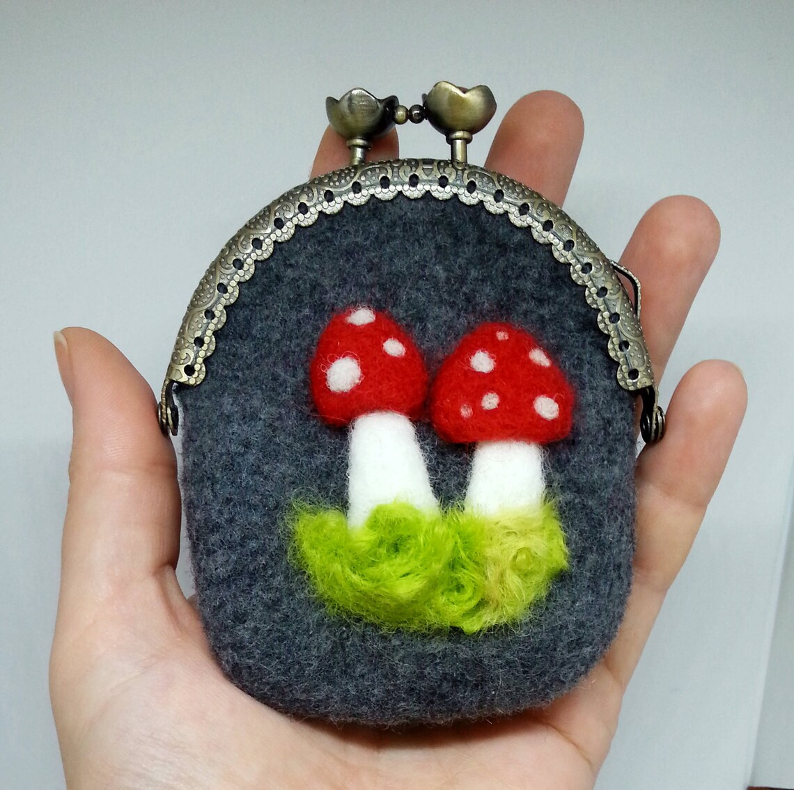 Felted Coin Purse Mushrooms Mini Coin Purse Stylish Accessory - Etsy