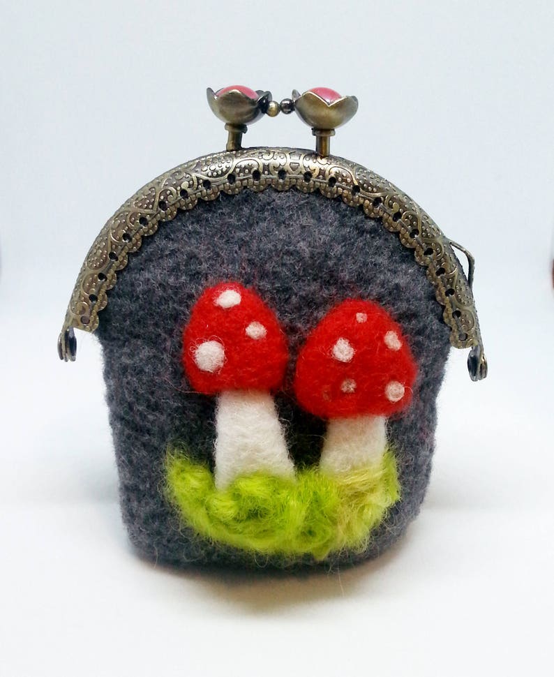 Felted Coin Purse Mushrooms Mini Coin Purse Stylish Accessory - Etsy