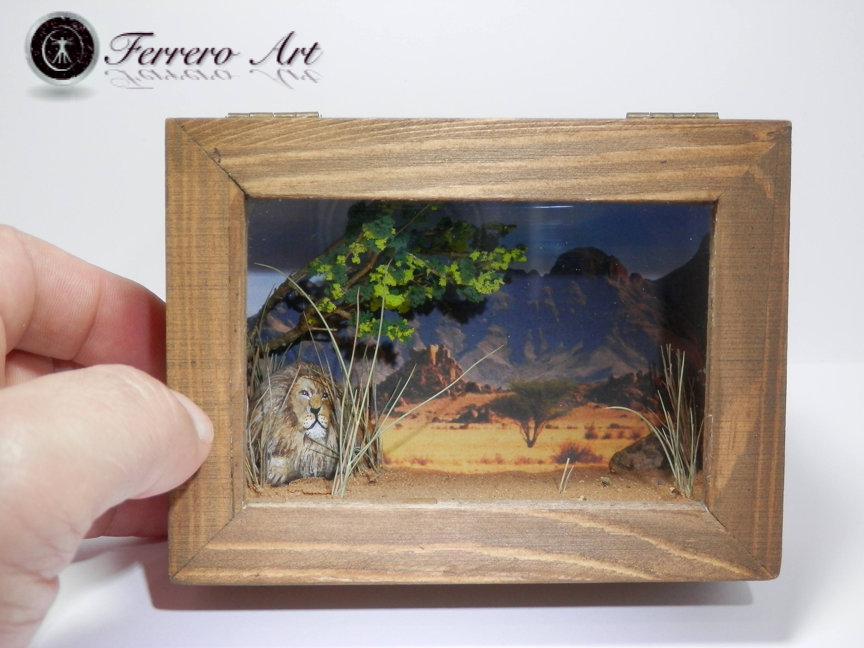 DIORAMA BOX MINIATURE art landscape diorama animalslion | Etsy
