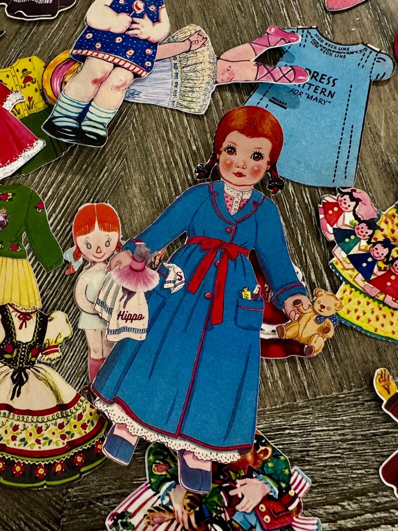 Retro Christmas Paper Doll Bundle, Ephemera, 110 Pieces, Lisa Kettell ...