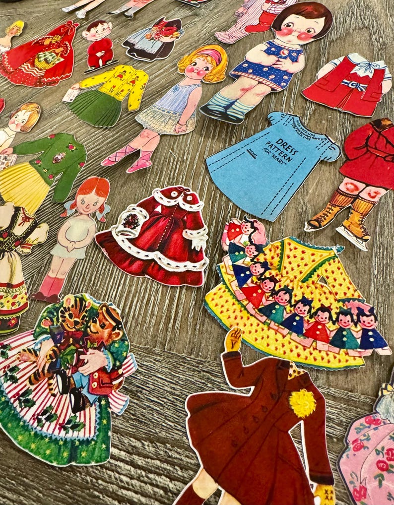 Retro Christmas Paper Doll Bundle, Ephemera, 110 Pieces, Lisa Kettell ...