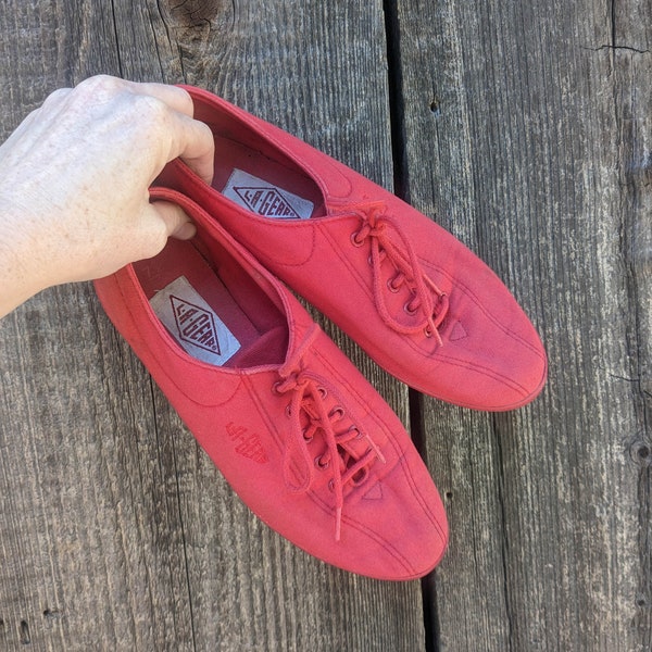La Gear Sneaker - Etsy