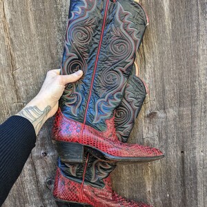 70s Vintage Leather Python Cowboy Boots 6 / Justin Black Red Snakeskin ...