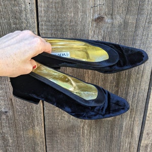 90s Vintage Black Velvet Escada Flats / Metallic Gold Leather Insole ...