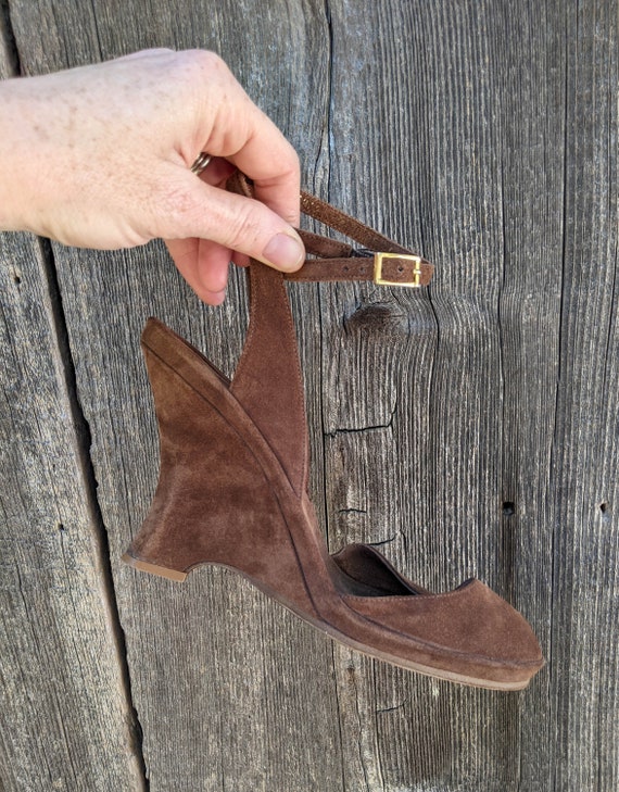 50s vintage brown suede wedge sandals / platform heel… - Gem