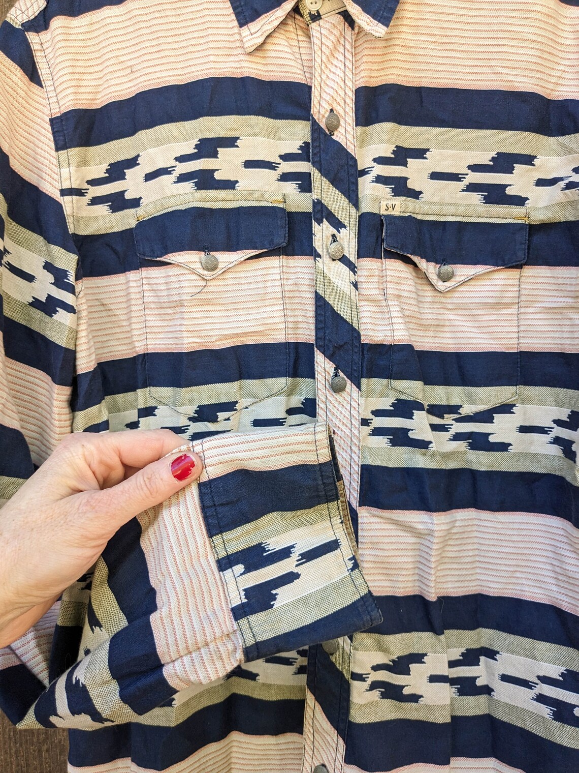 80s Vintage Southwestern Shirt / Blue White Pink Button up Geometric ...