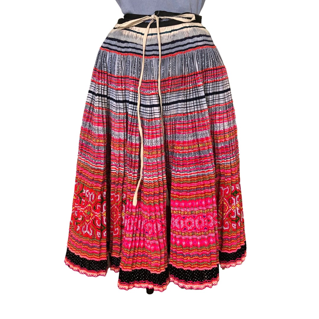 VINTAGE HMONG SKIRT, Traditional Hemp Cotton Skirt Hand-made by Women ...