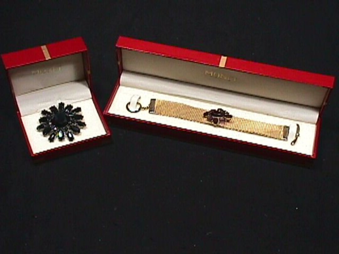 Two Vintage Pieces on Monet Jewelry in There Original Boxes - Etsy