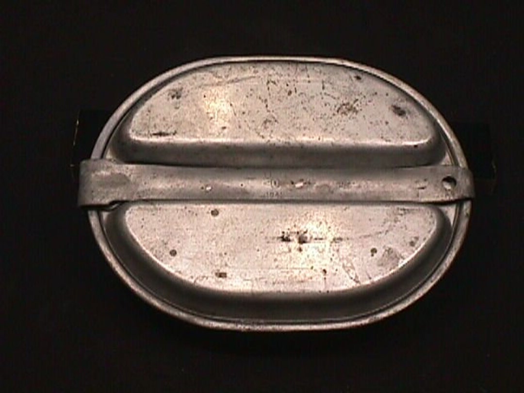 A Vintage WW II Era Dated 1942 U.S. Metal Mess Kit - Etsy