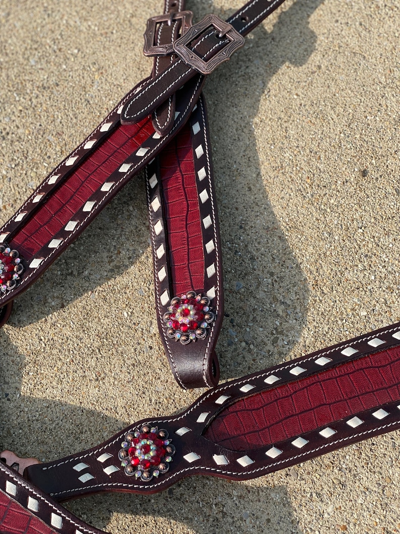 Red Gator Inlay Cob Size Tack Set - Etsy