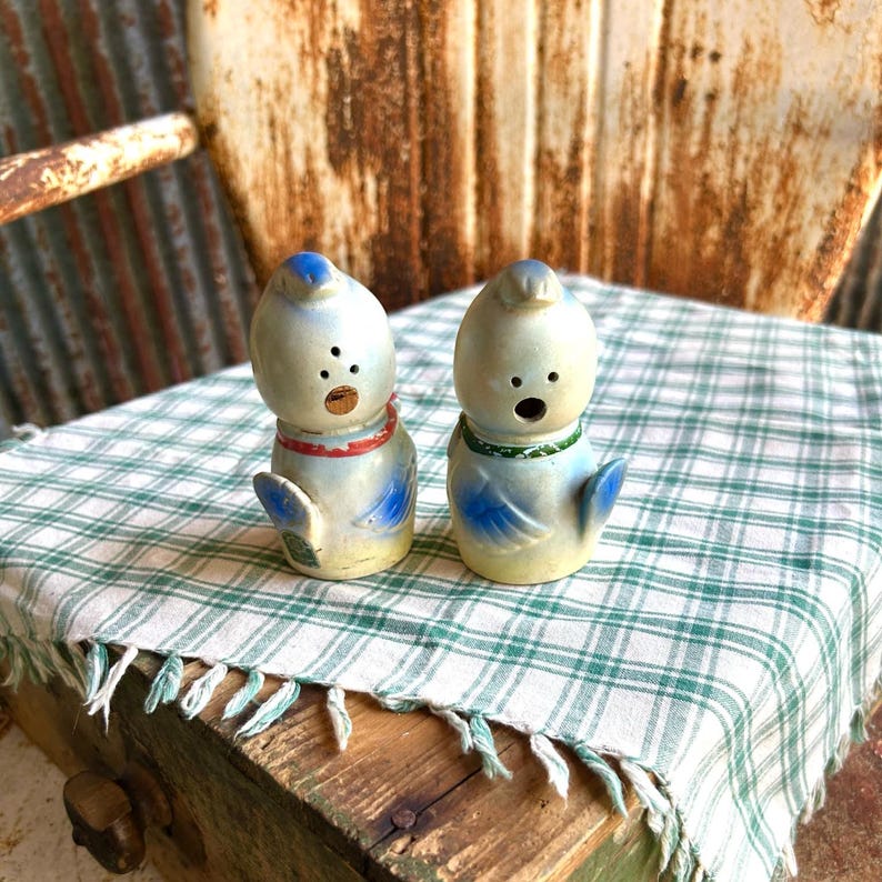 Vintage Commodore Anthropomorphic Birds Noise Box Maker Salt & Pepper ...