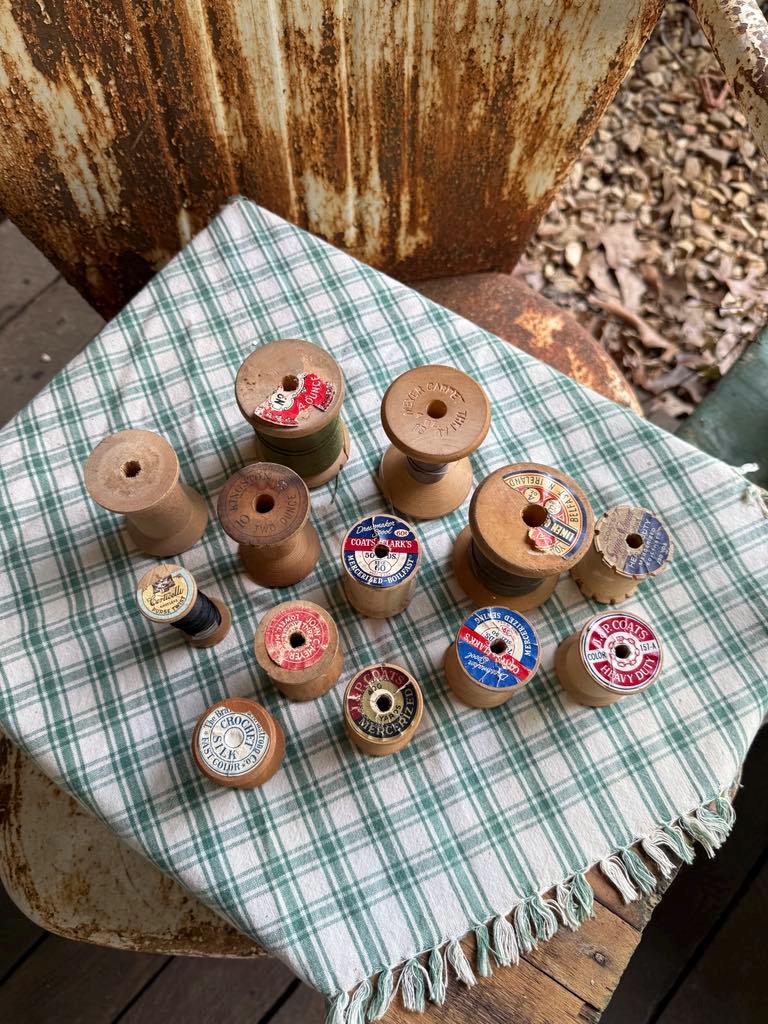 Vintage Thread Spools - 13 Pcs. - Etsy