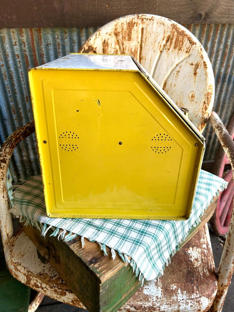 Vintage Metal Bread Box - Etsy