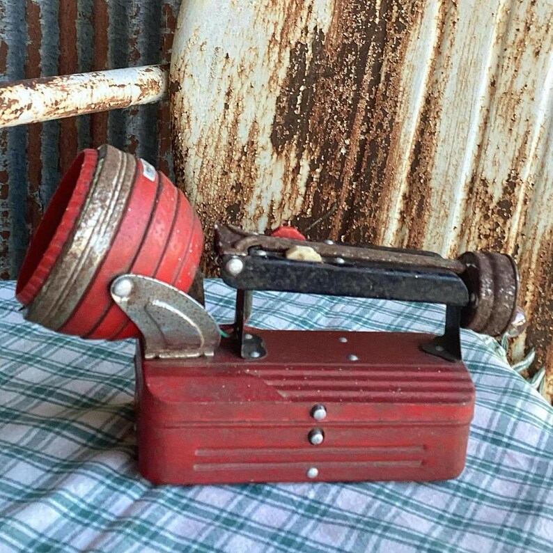 Vintage Red Metal Flashlight - Etsy