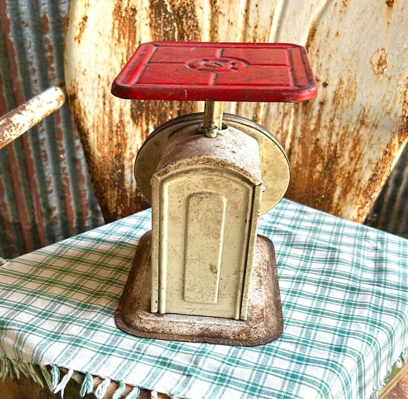Red Vintage "trustworthy" Household Scale - Etsy