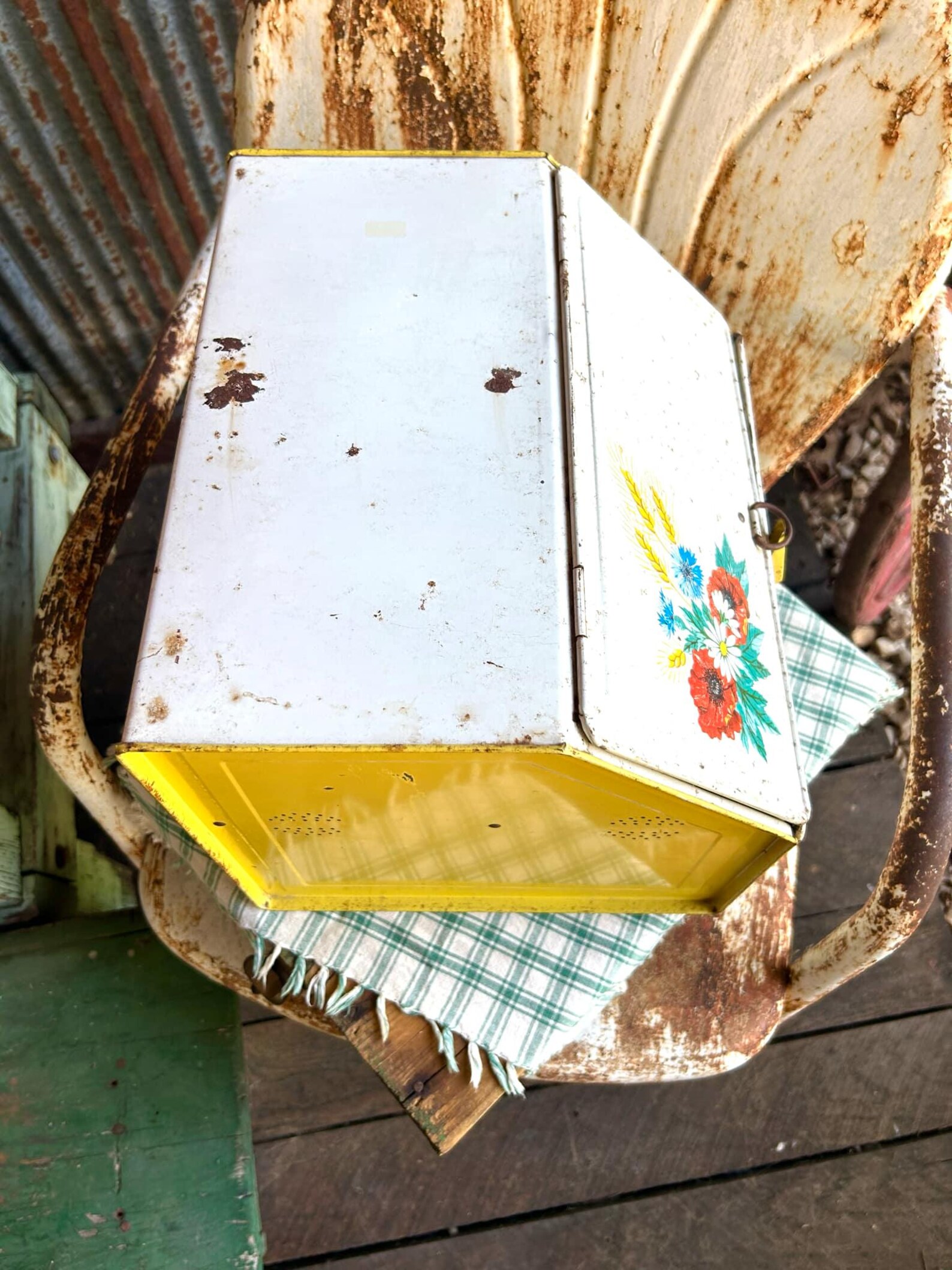 Vintage Metal Bread Box - Etsy