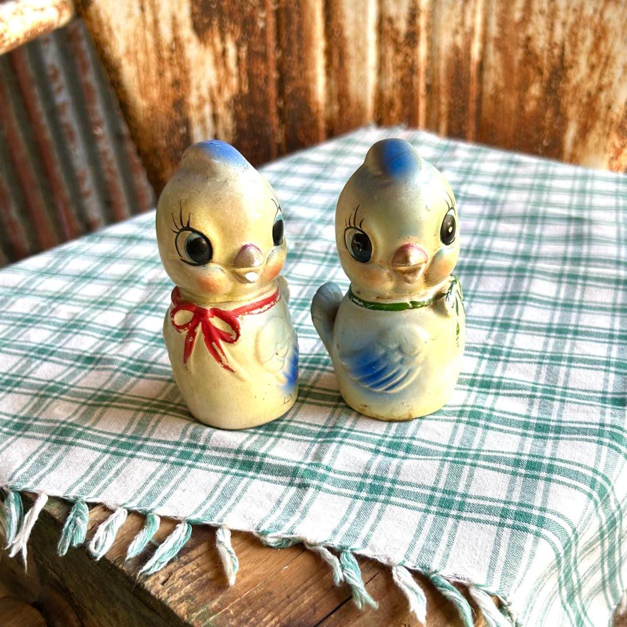 Vintage Commodore Anthropomorphic Birds Noise Box Maker Salt & Pepper ...