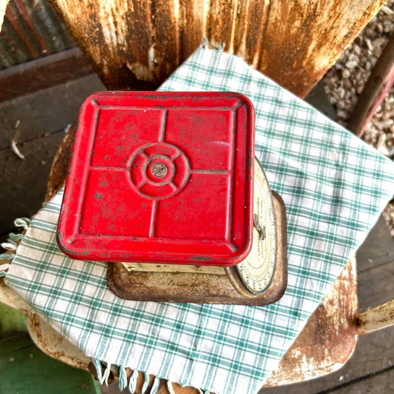Red Vintage "trustworthy" Household Scale - Etsy