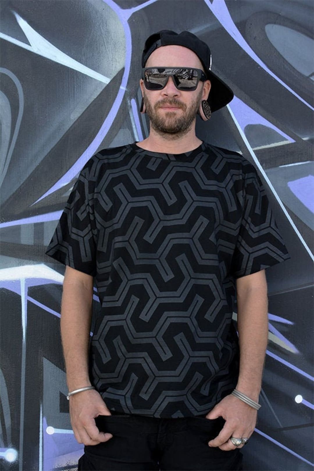 Geometric Pattern T-shirt, Black on Black Screen Printed Tee-shirt ...