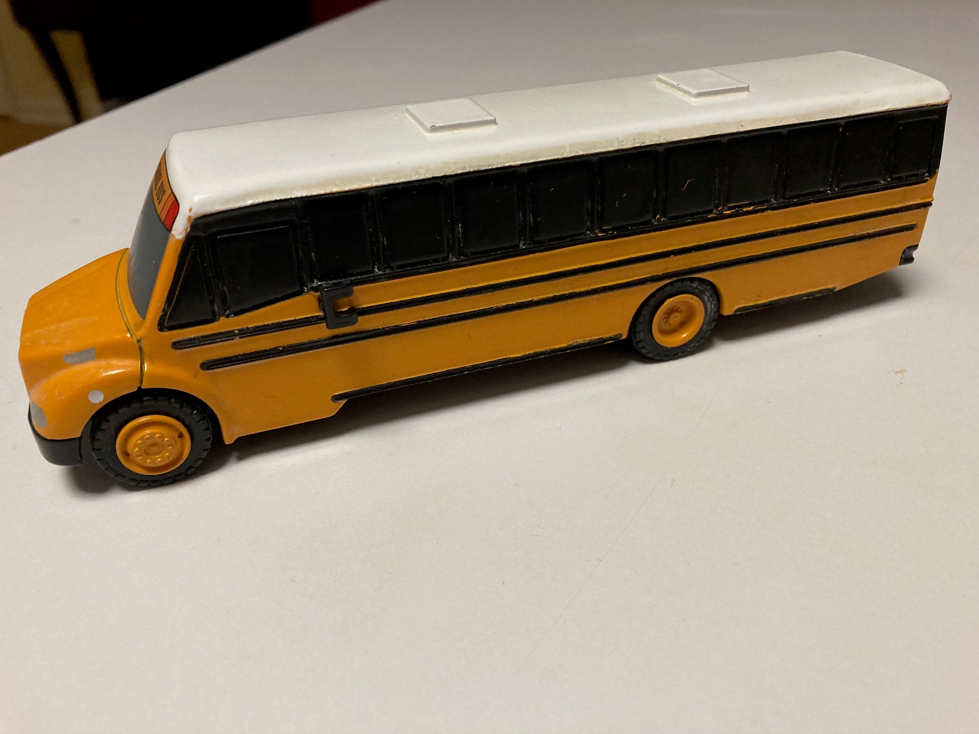 Saf-t-liner C2 Diecast 1:54 Model Thomas Built School Bus 2004 Rare - Etsy