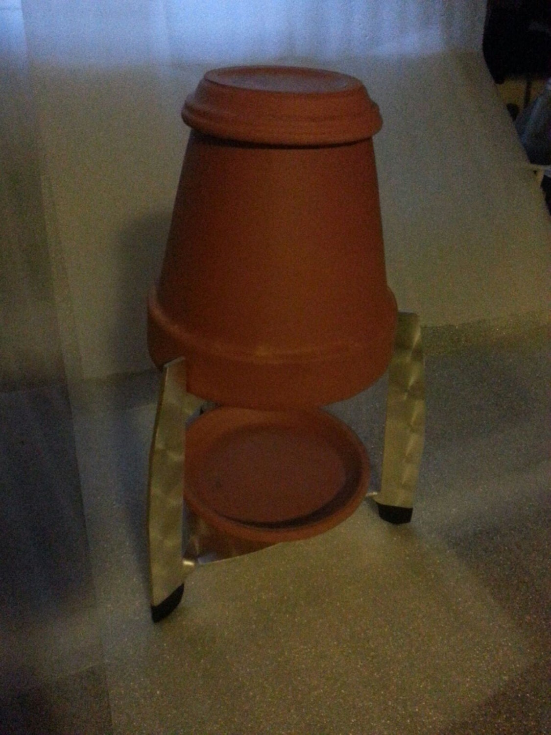 6 Inch Flower Pot Heater. Ready to Place One or More Candles Under It ...