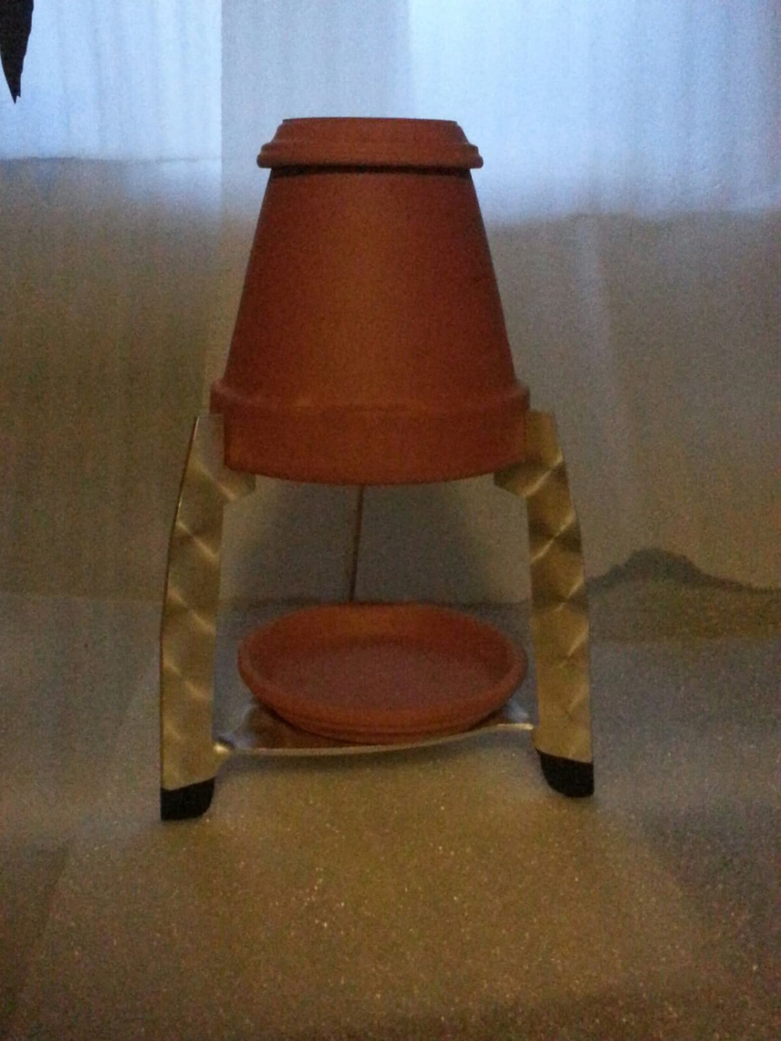 6 Inch Flower Pot Heater. Ready to Place One or More Candles Under It ...