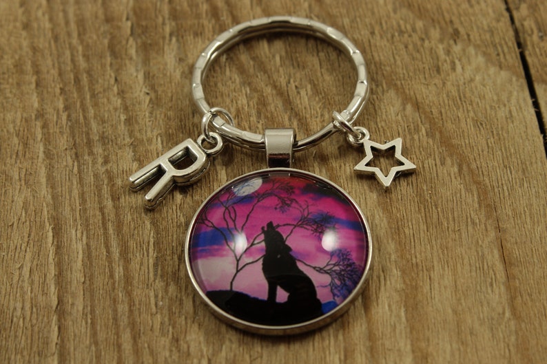Howling Wolf Keyring Wolf Keychain Wolf Fan Gift Wolf Fan - Etsy