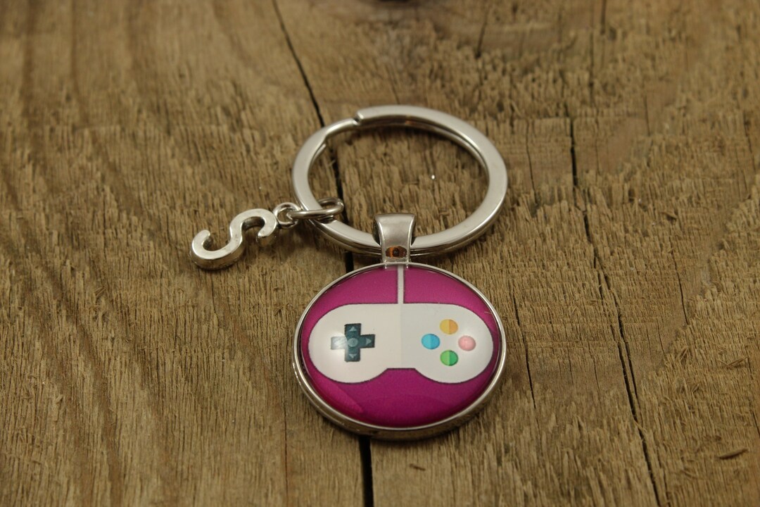 Retro Gamer Keyring, Gamer Keychain, Personalized Gamer Keyring ...