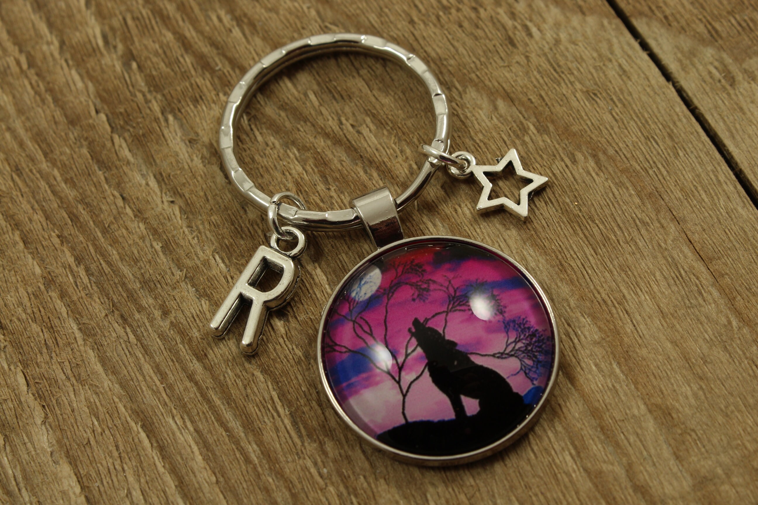 Howling Wolf Keyring Wolf Keychain Wolf Fan Gift Wolf Fan - Etsy UK