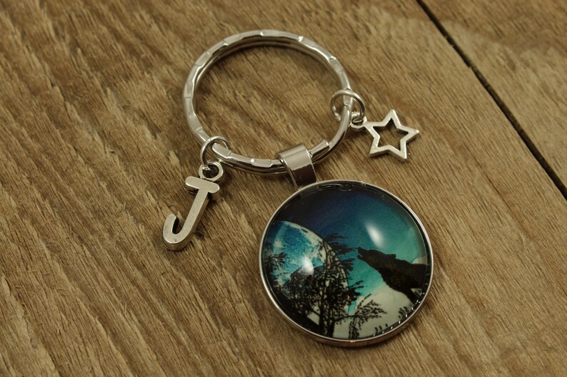 Howling Wolf Keyring Wolf Keychain Wolf Fan Gift Wolf Fan - Etsy