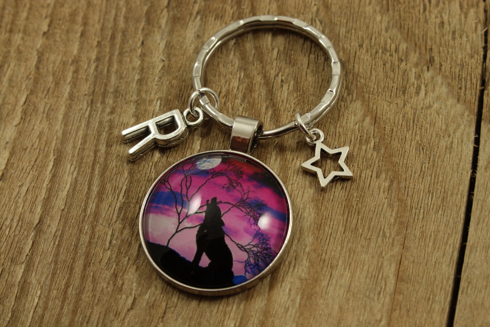 Howling Wolf Keyring, Wolf Keychain, Wolf Fan Gift, Wolf Fan, Animal ...