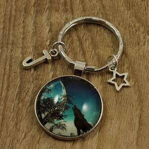 Howling Wolf Keyring, Wolf Keychain, Wolf Fan Gift, Wolf Fan, Animal ...