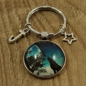 Howling Wolf Keyring, Wolf Keychain, Wolf Fan Gift, Wolf Fan, Animal ...