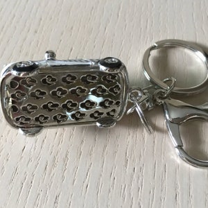 Customized to Olivia, Platinum Car Keychain, Pepper White Body Car ...