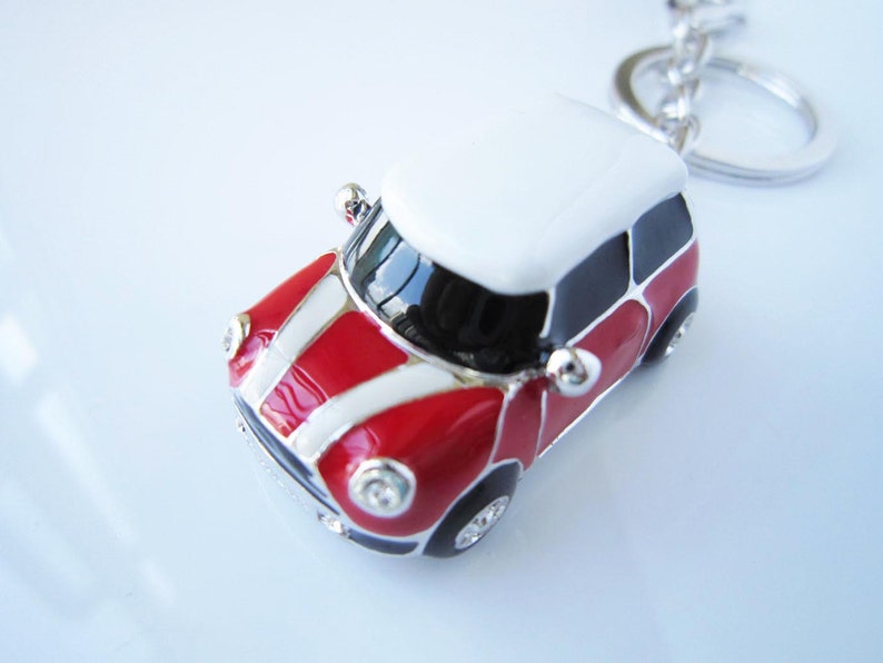 Red Red Body Mini Car,personality White Gold Car Keychain, Especially ...