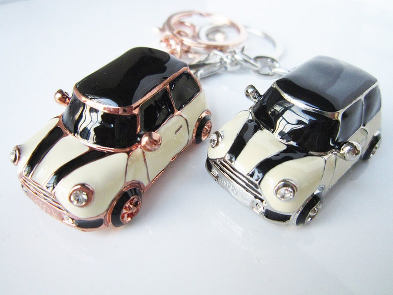 Customized to Olivia Platinum Car Keychain Pepper White Body - Etsy
