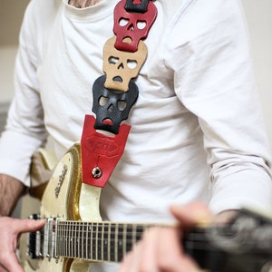 Leather Guitar Strap Skull Link Black / Red / White. 13 Thick 2.5mm ...