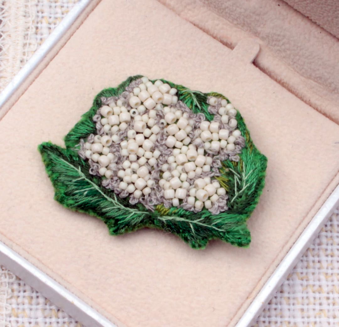 Embroidered Brooch Cauliflower Hand Embroidery Vegetables Pin White ...