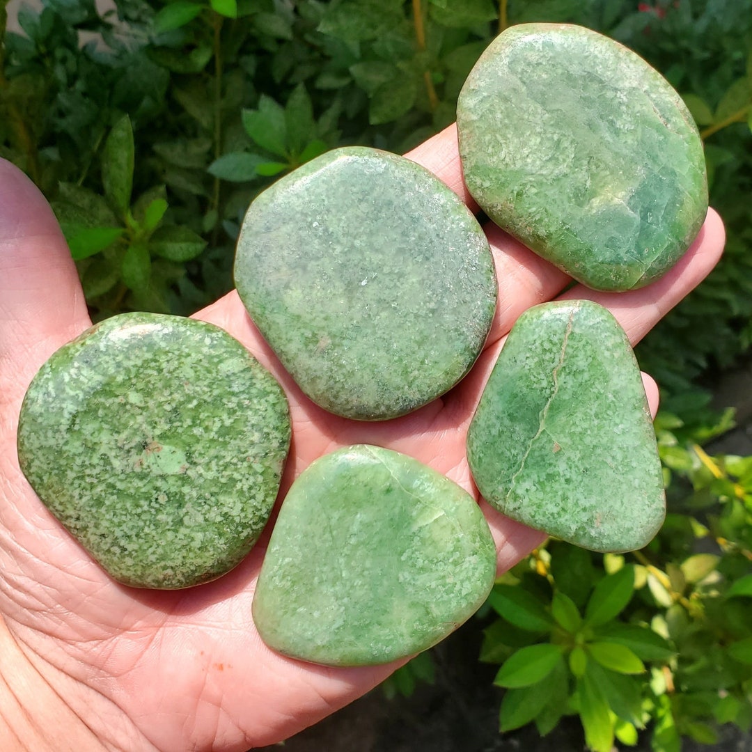 Green Garnet Palm Stone, Grossularite Pocket Stone, Tumbled Healing ...