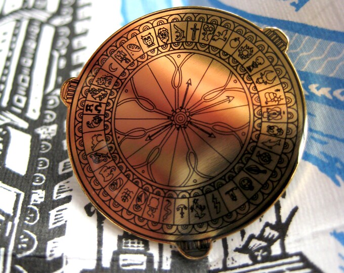 His Dark Materials, Alethiometer/golden Compass Inspired Fan Enamel Pin ...