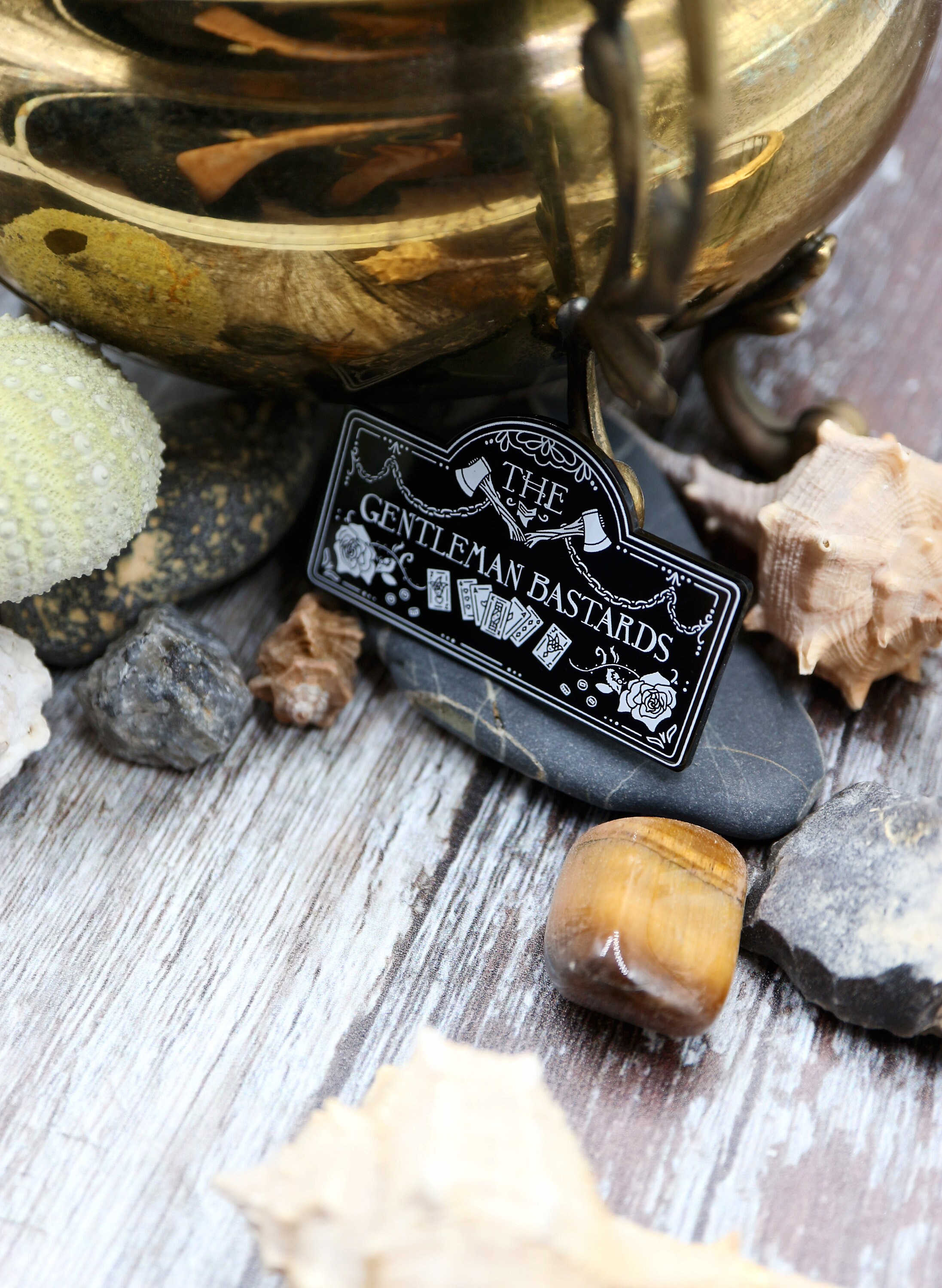 The Gentleman Bastards Brooch Inspired by the Lies of Locke | Etsy