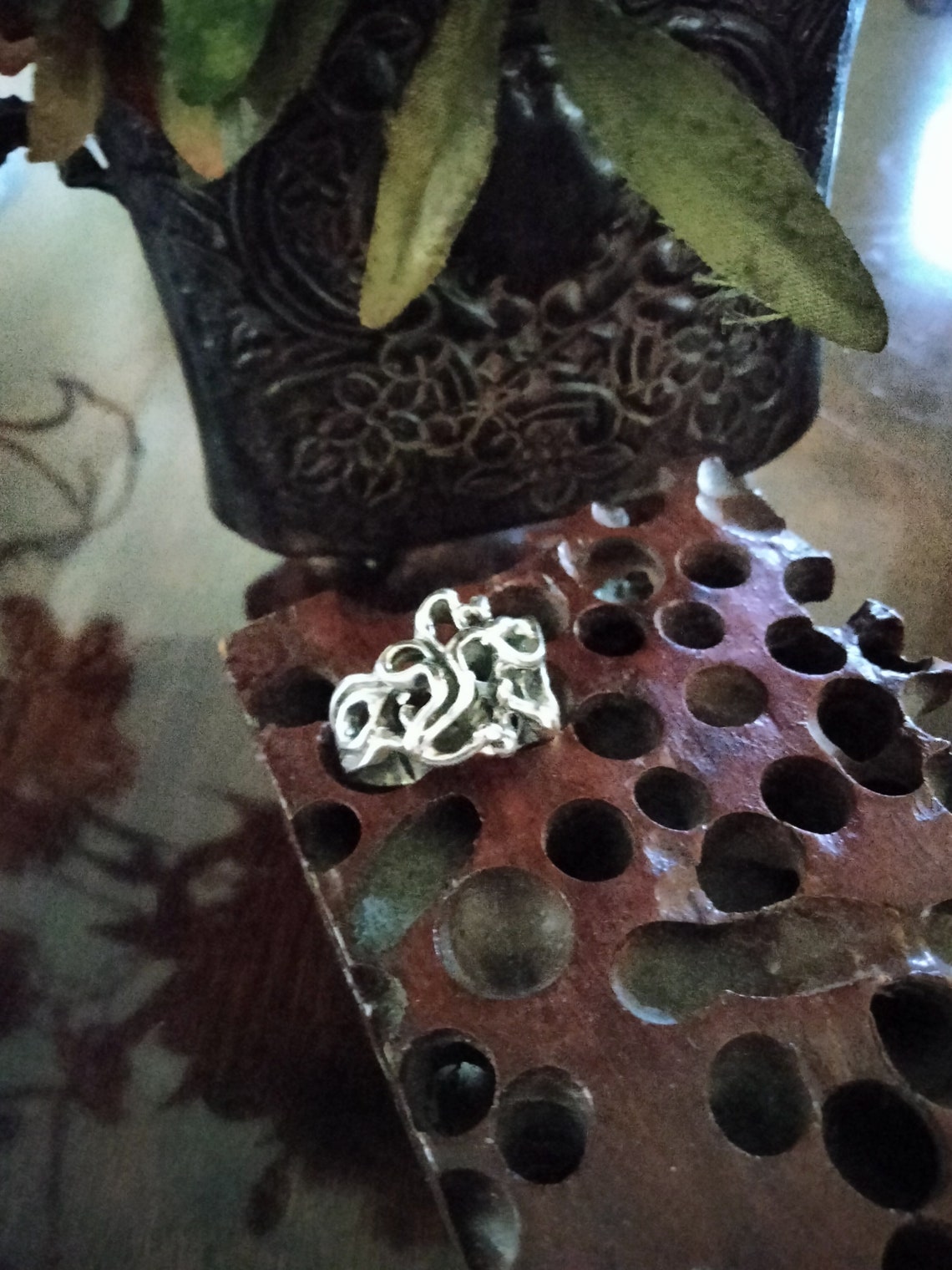 Sterling Silver Scrolled Face Ring, Size 8 - Etsy