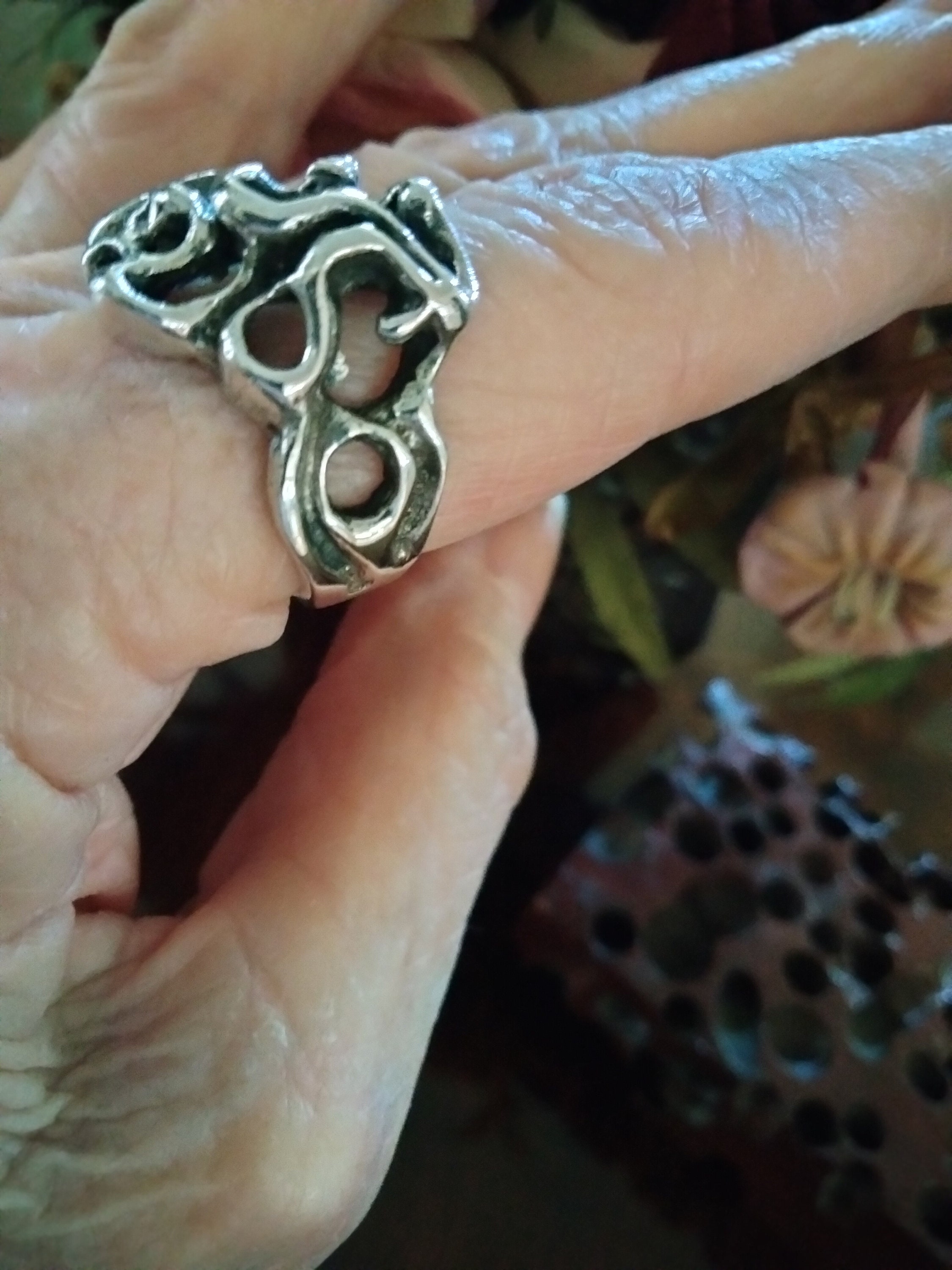 Sterling Silver Scrolled Face Ring, Size 8 - Etsy