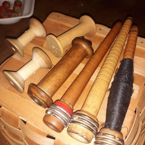 Vintage Primitive Lot Wooden Sewing Spools, Lot of 7. Sewing, Décor ...