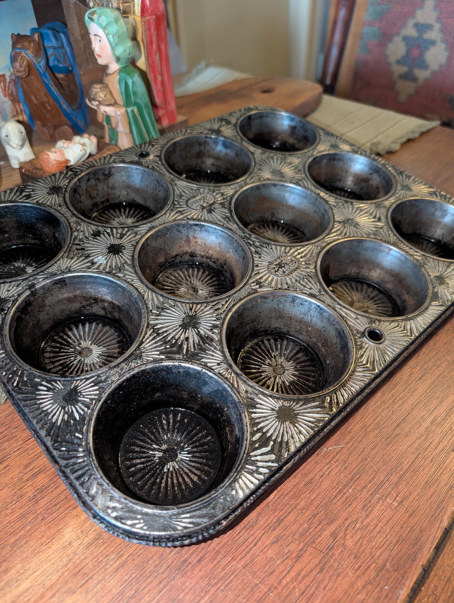 Vintage Edko Ovenex USA Metal Star Burst Cupcake Tin 12, Baking ...