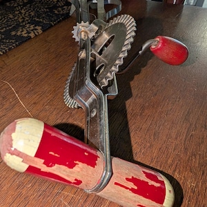 Vintage Edko High Speed Center Drive Beater, Wood Handles Red Color ...