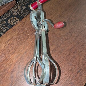 Vintage Edko High Speed Center Drive Beater, Wood Handles Red Color ...